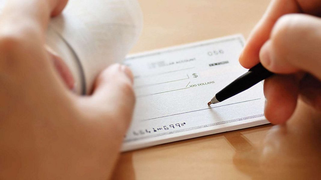 Seeking a handwriting expert’s opinion in a cheque bounce case - iPleaders