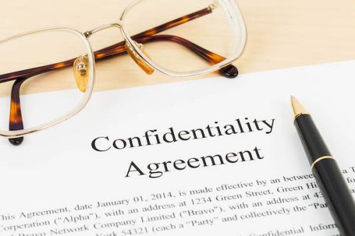 All you need to know about confidentiality clauses - iPleaders